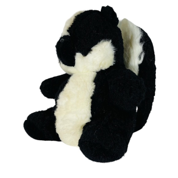 Vintage | Toys | Vintage Skunk Stuffed Animal Made In Japan Plush Sanel ...